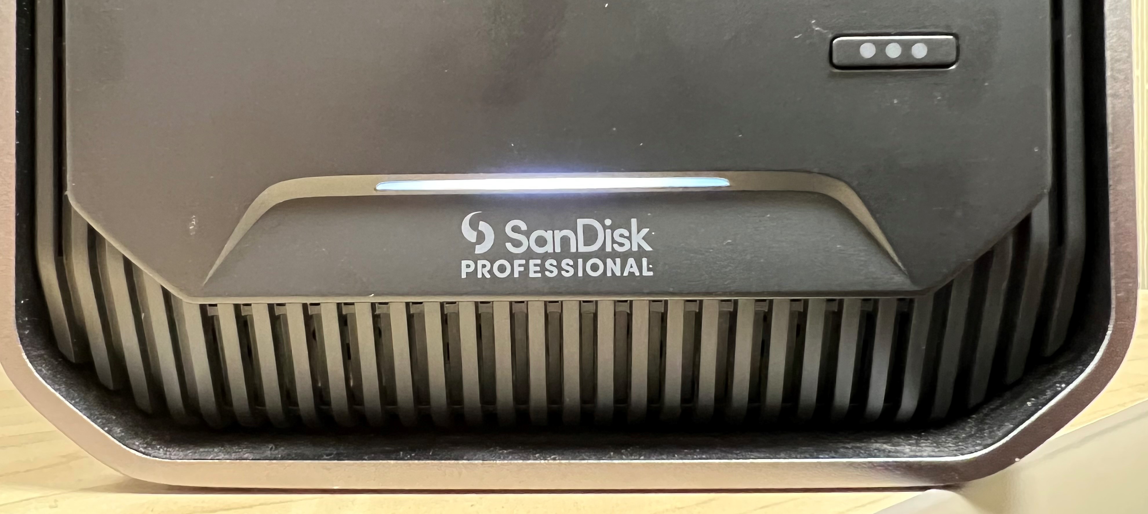 PRO-DOCK 4 LED Behavior